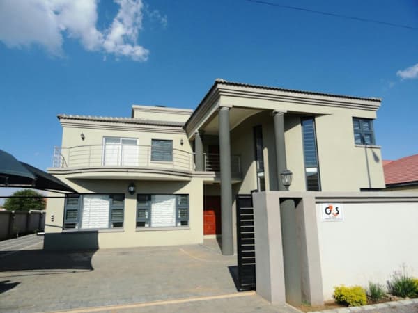 4 Block 10 (Botswana) Property and Houses For Sale - Pam Golding Properties