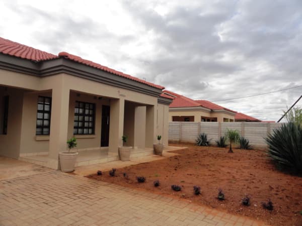 Phakalane (Botswana) Houses For Sale | Pam Golding Properties