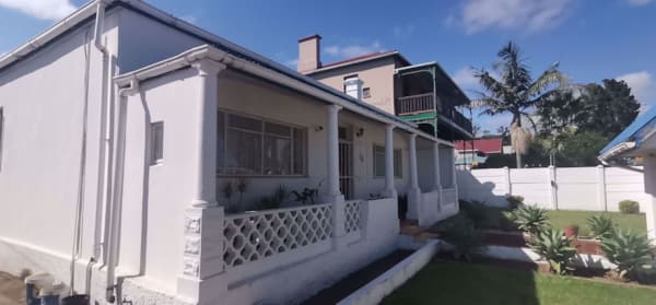 34 King Williams Town (Qonce) Property and Houses For Sale - Pam ...