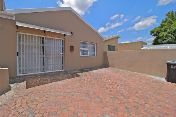 28 Bothasig Property and Houses For Sale - Pam Golding Properties