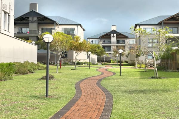 Waterfall (Midrand) 3 Bedroom Flats / Apartments For Sale - Pam Golding ...