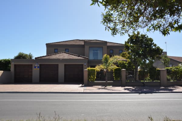 5 Bedroom House For Sale | Port Owen | LA1614216 | Pam Golding Properties