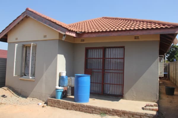 4 Bedroom House For Sale | Harare (Zimbabwe) | 3ZB1639047 | Pam Golding ...