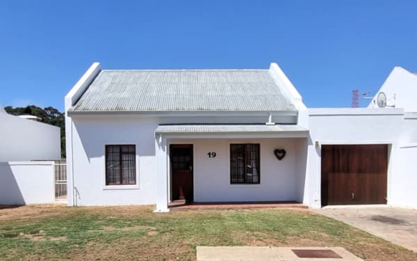 2 Bedroom Security Complex Home For Sale | Bergzicht | 1MS1647516 | Pam ...