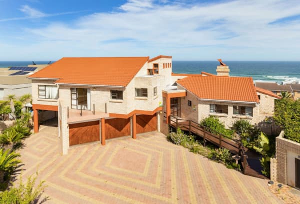 28 Mossel Bay Beach Living Property and Houses For Sale - Pam Golding ...