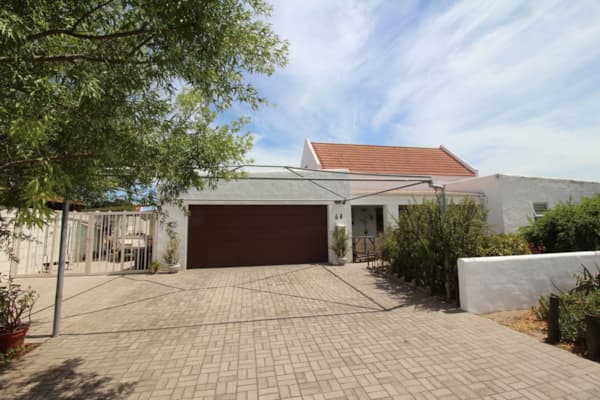 2 Bedroom House For Sale | Port Owen | LA1692194 | Pam Golding Properties