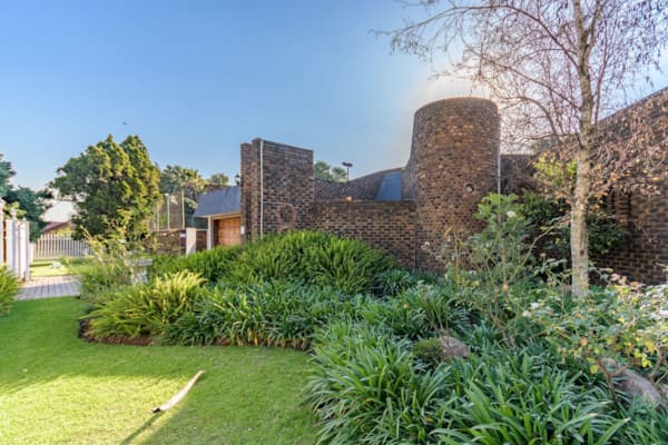 4 Bedroom House For Sale | Morehill | EN1702352 | Pam Golding Properties