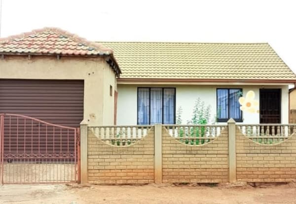 2 Bedroom House For Sale | Sebokeng Zone 6 | 1VT1701096 | Pam Golding ...