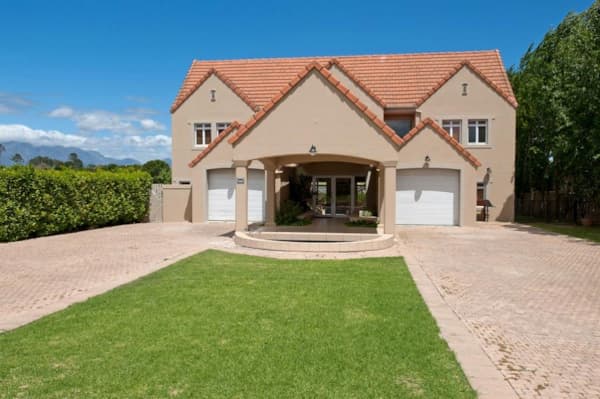 87 Paarl Property and Houses For Sale - Pam Golding Properties